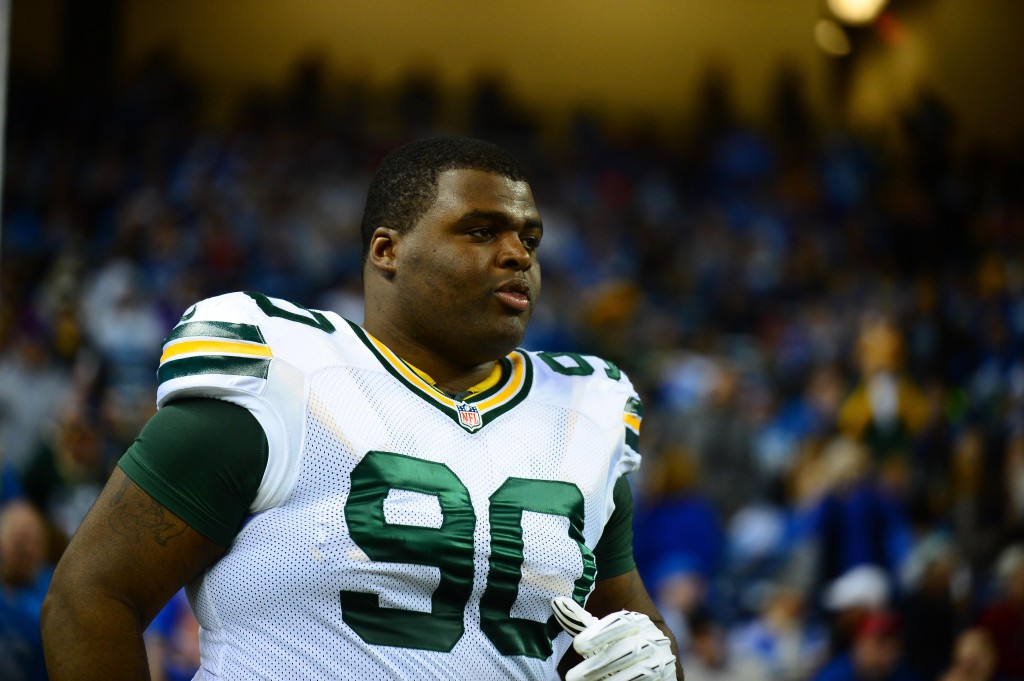 Packers Re-Sign B.J. Raji