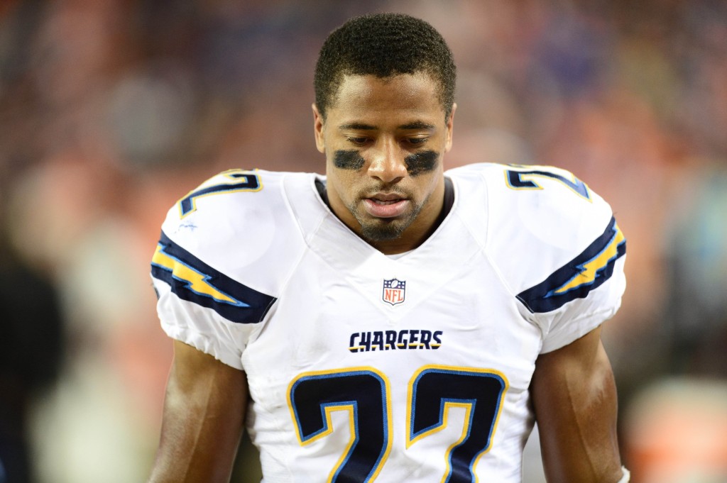 Patriots Release Derek Cox