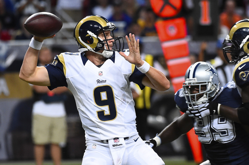 Browns Extend Austin Davis