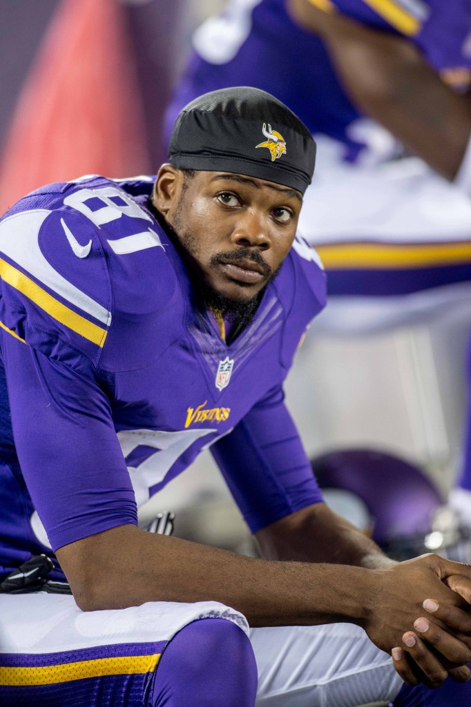 Vikings Release Jerome Simpson