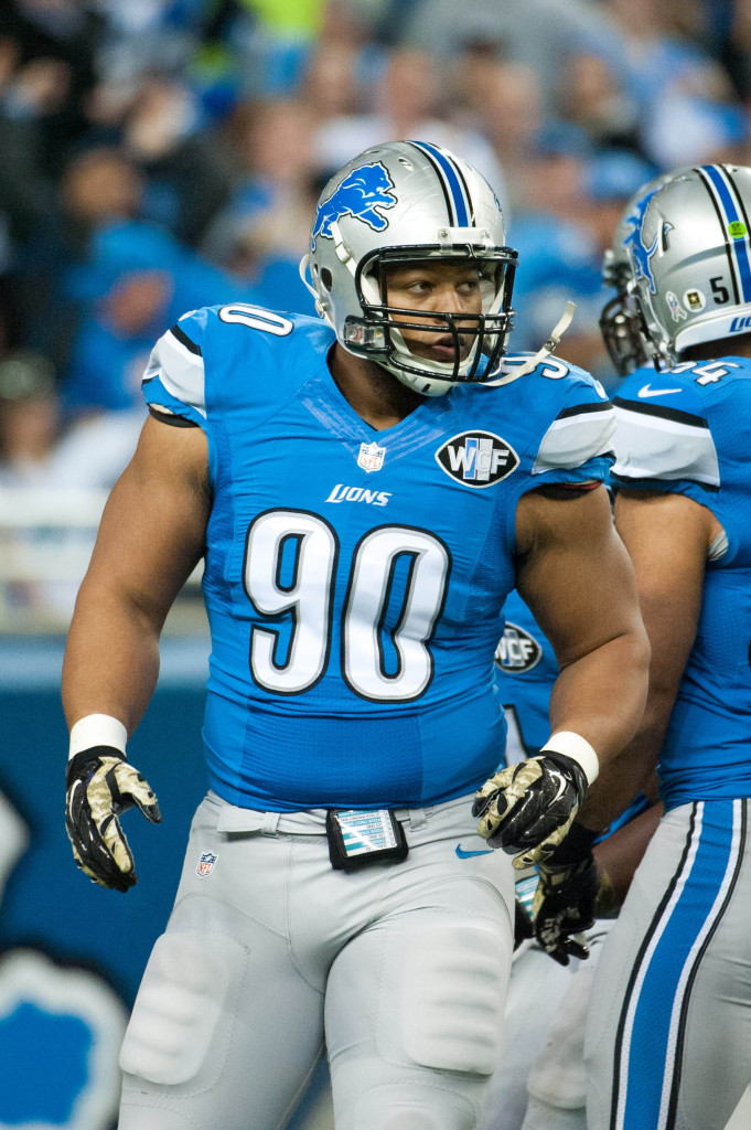 Titans To Meet With Ndamukong Suh