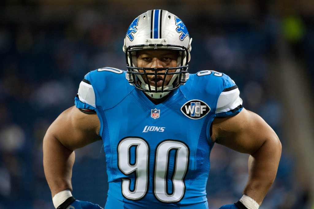 NFC North Notes: Suh, Bears, Peppers