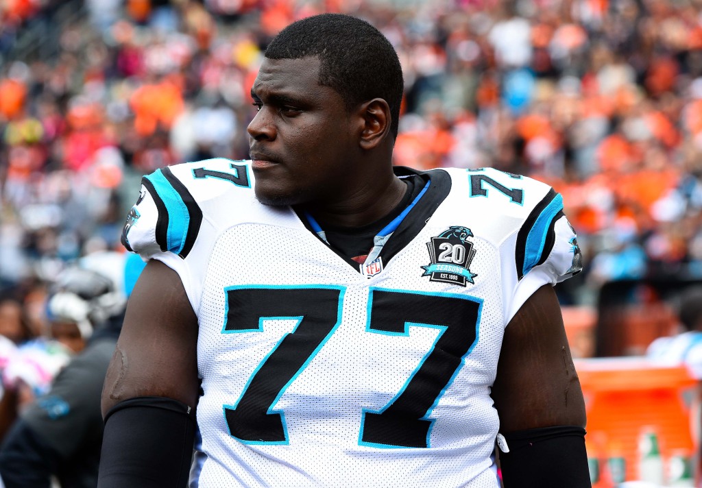 Titans To Sign Byron Bell