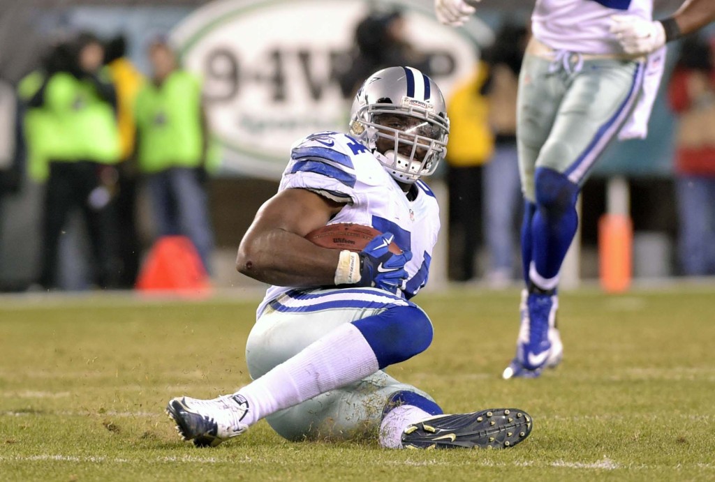 Buccaneers Sign Bruce Carter