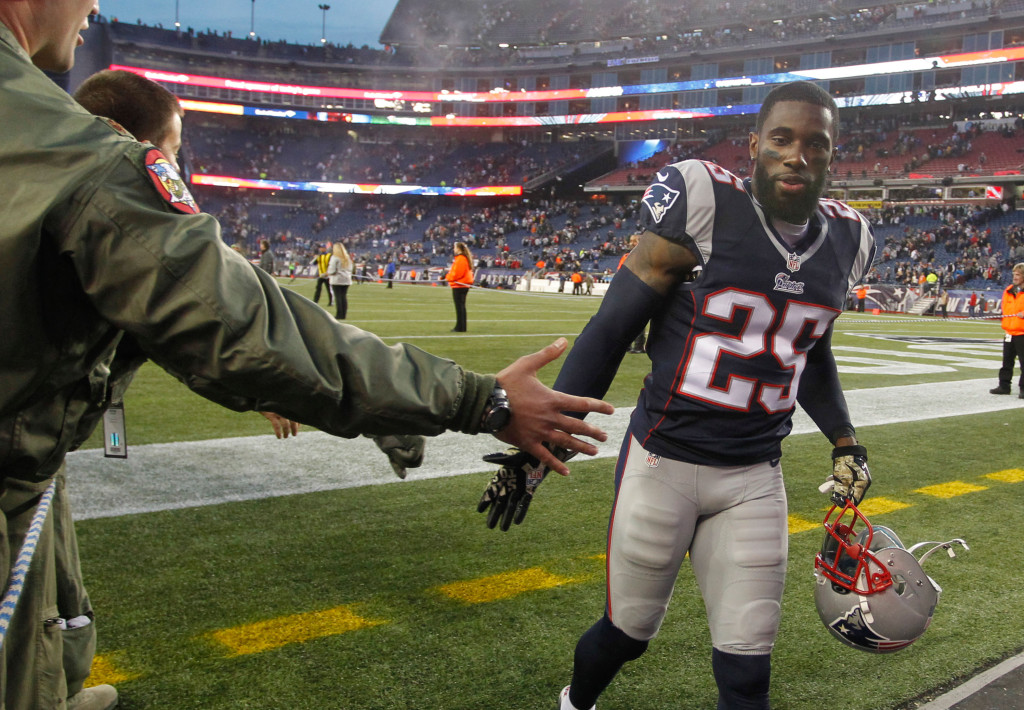 Free Agent Notes: Arrington, Conner, Davis