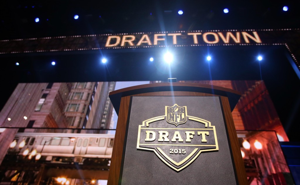 Draft Signings: Browns, Bucs, Titans