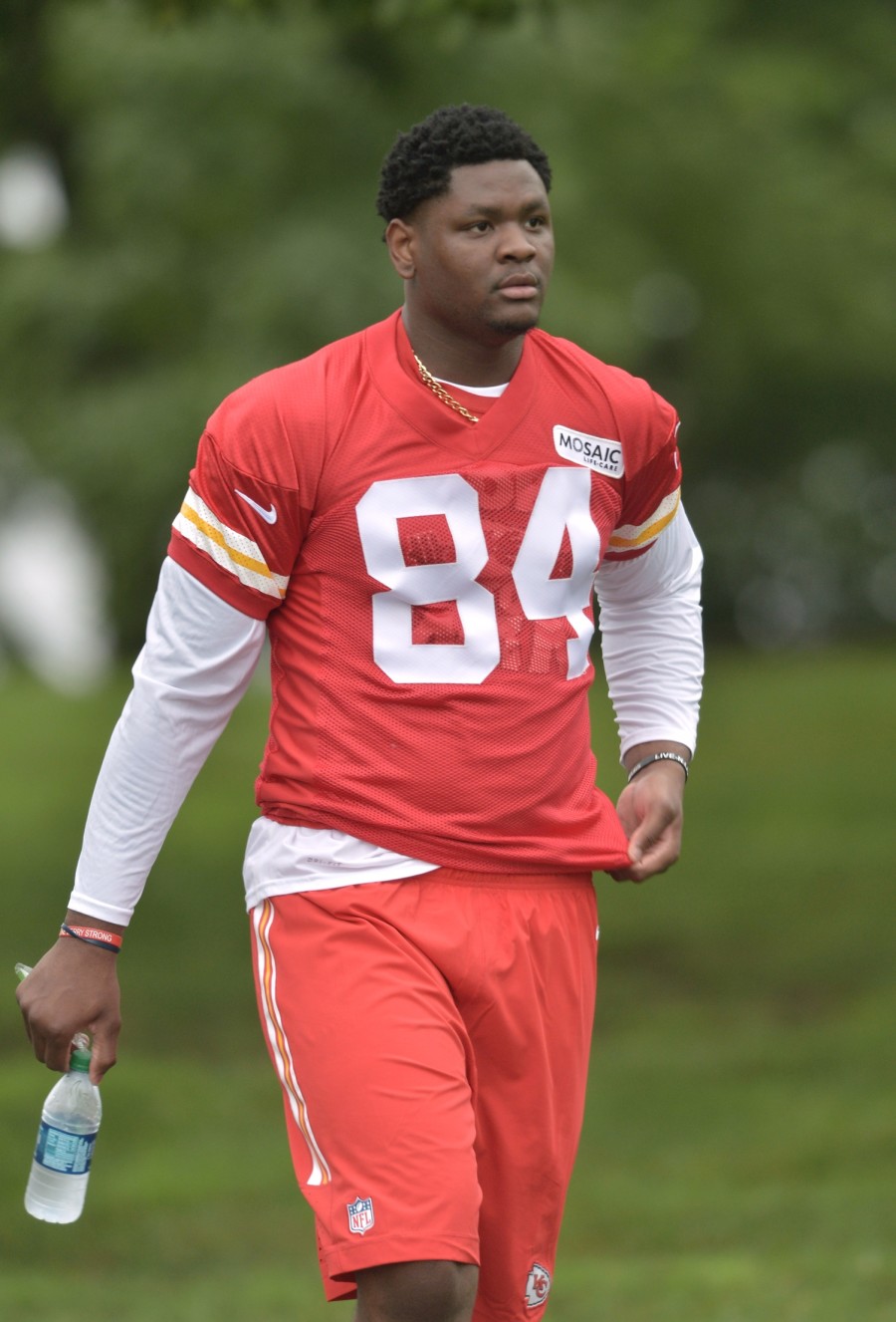 Browns To Sign TE Demetrius Harris