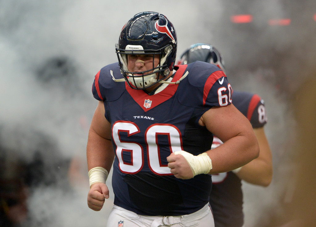 Titans Sign C Ben Jones