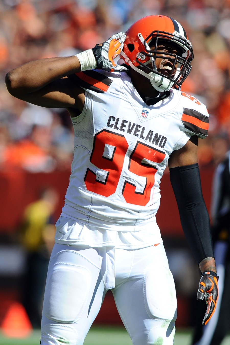 Raiders Sign DE Armonty Bryant