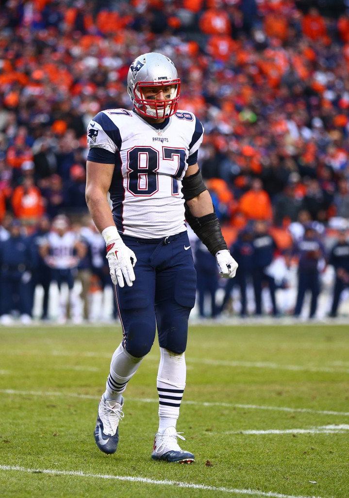 Patriots' Rob Gronkowski To Have Back Surgery?