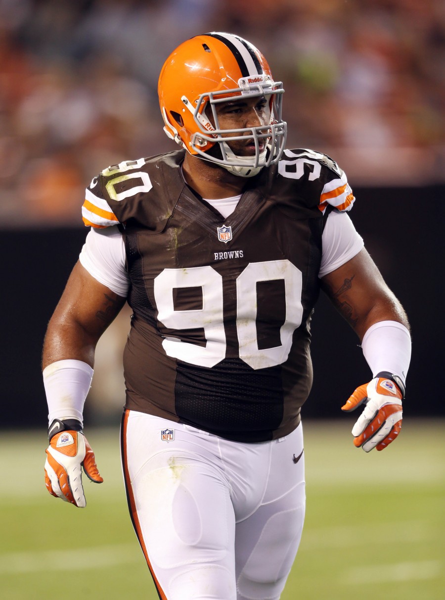 Packers Promote DL Billy Winn