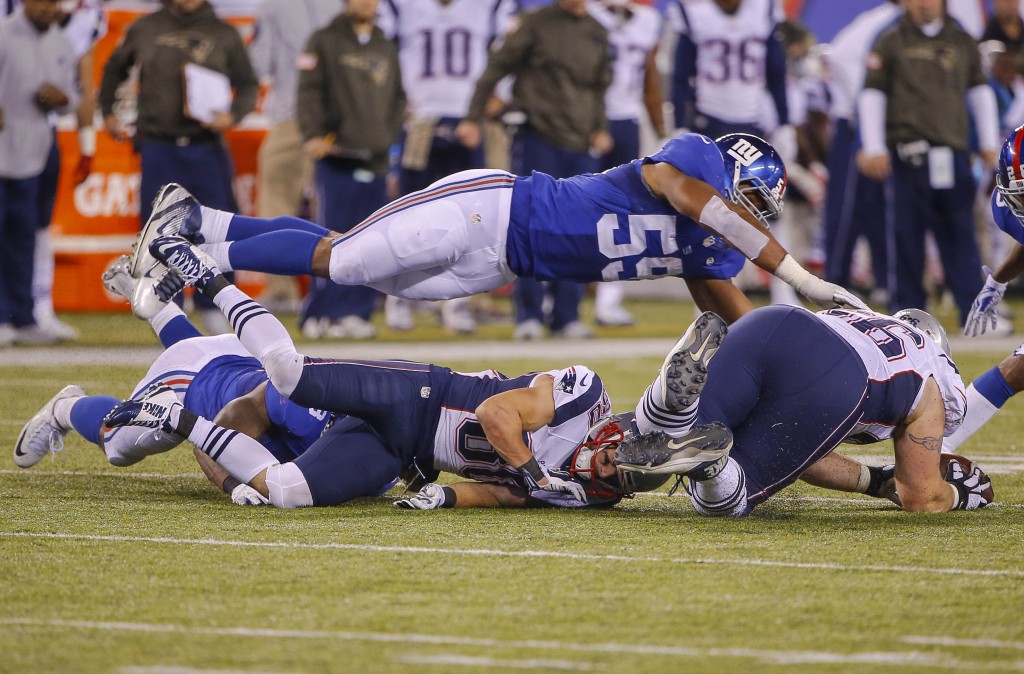 Giants' J.T. Thomas Accepts Pay Cut