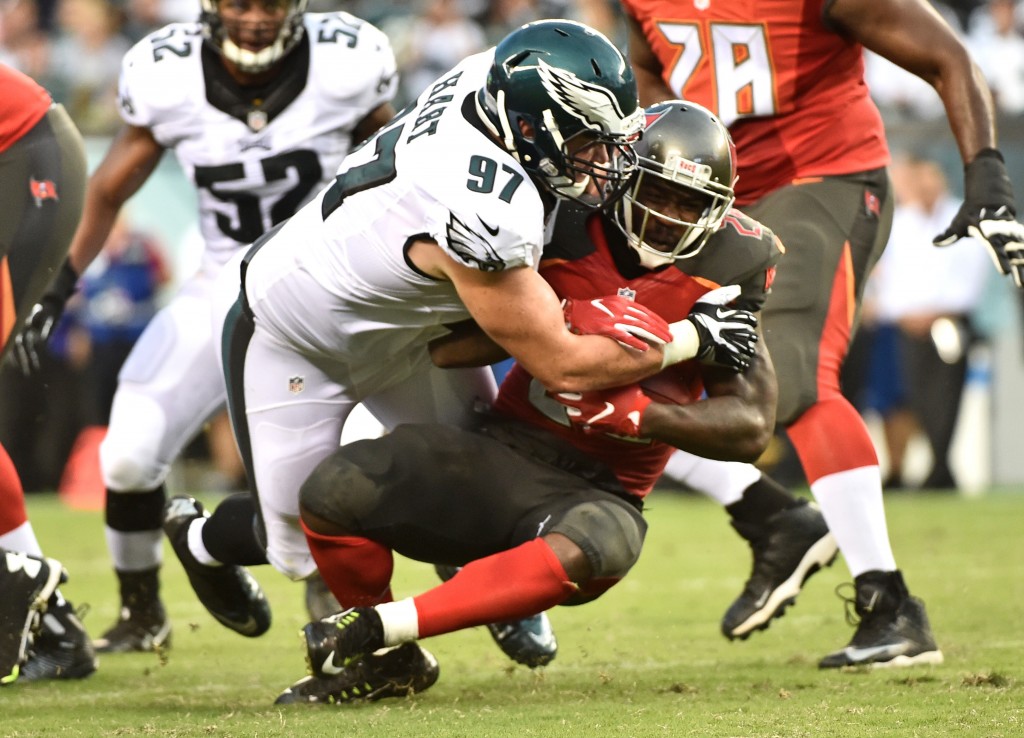 Eagles Claim Taylor Hart From 49ers