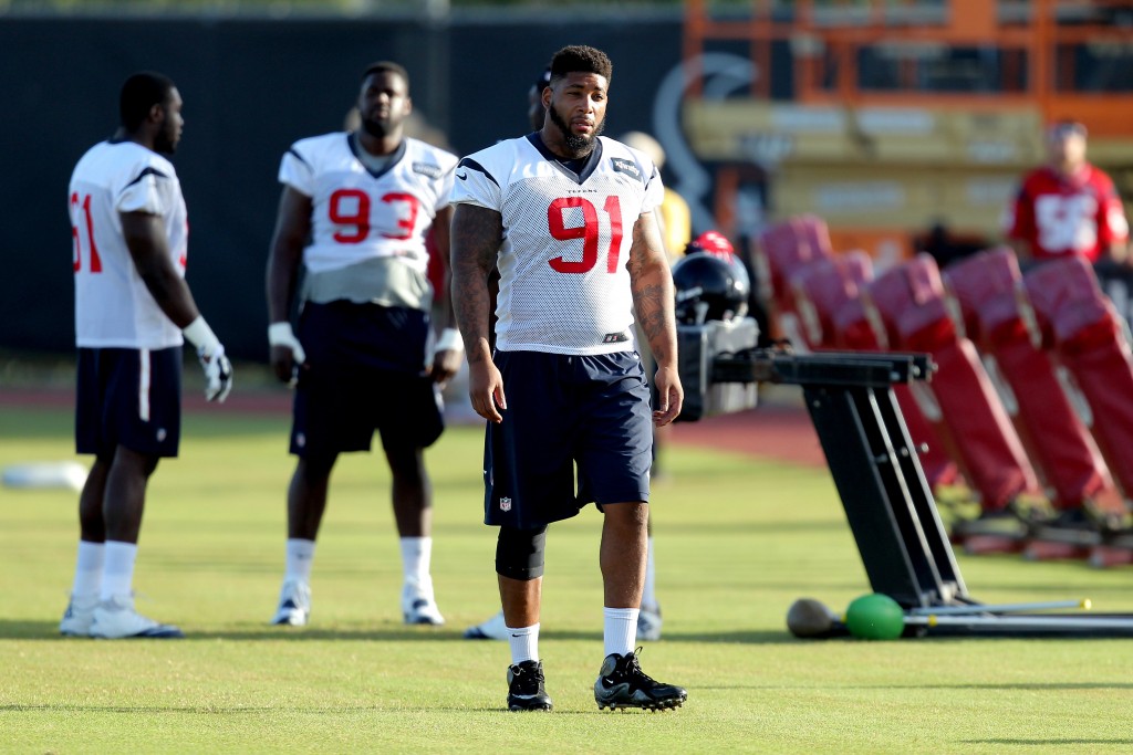 Texans Place Devon Still On IR