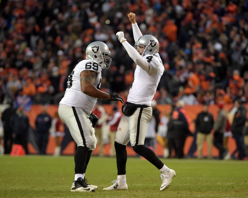 Cardinals Sign OT Khalif Barnes