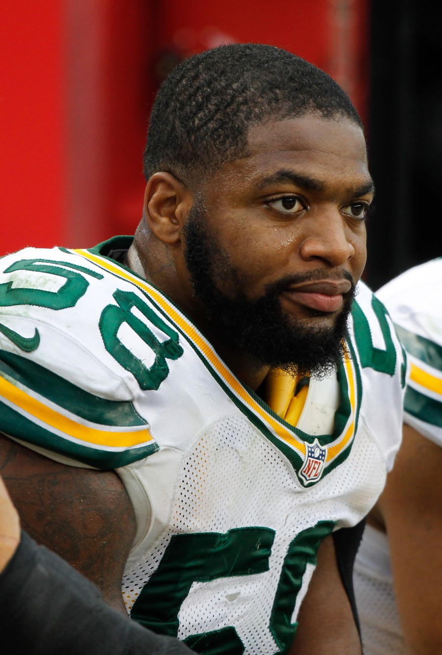Jaguars Work Out LB Sam Barrington