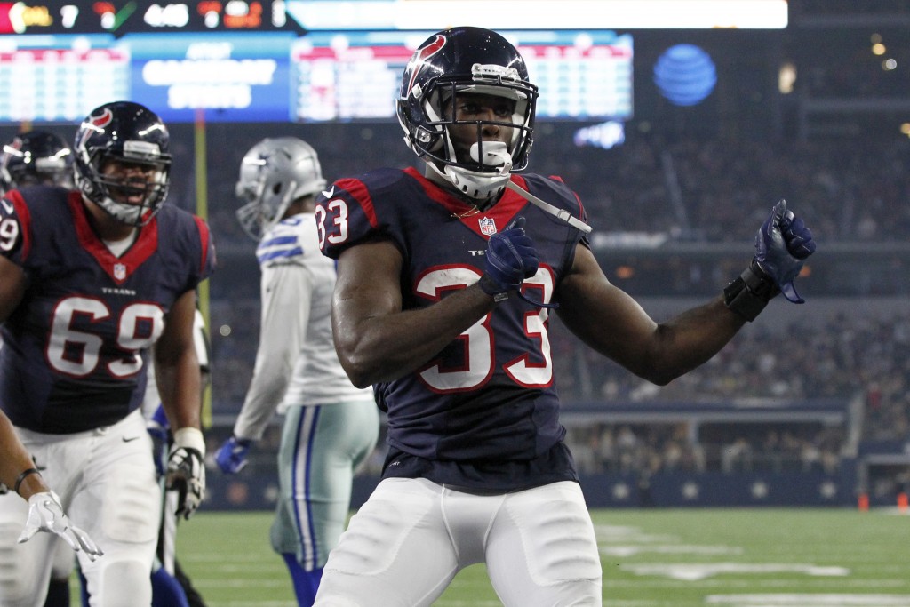 Texans Promote RB Akeem Hunt