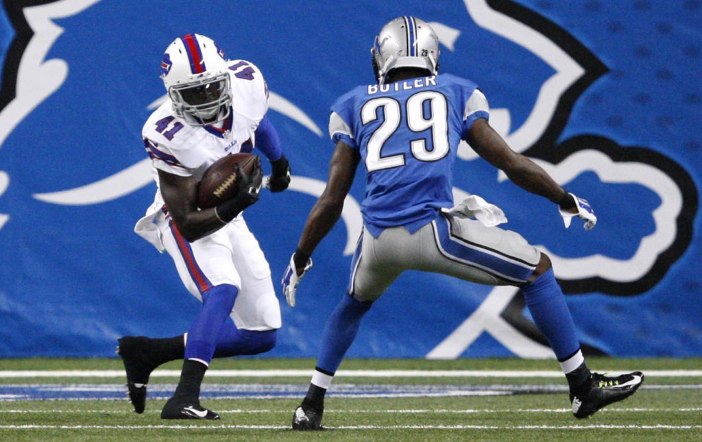 Lions Sign CB Crezdon Butler