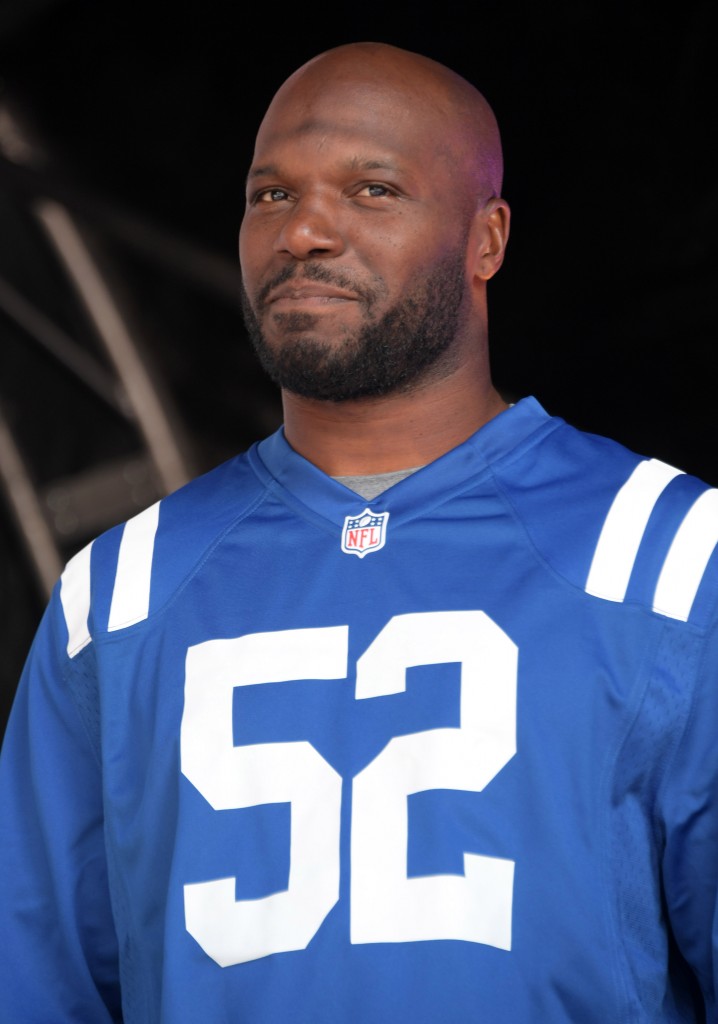 Colts Cut LB D'Qwell Jackson