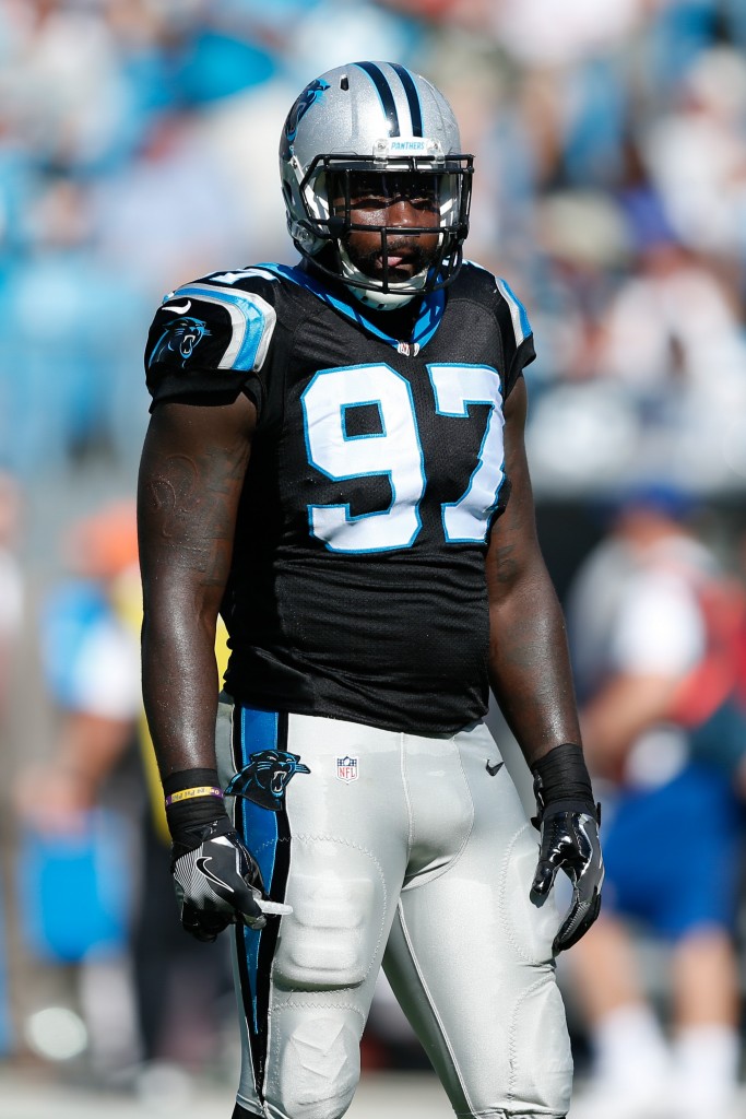 Panthers Re-Sign DE Mario Addison