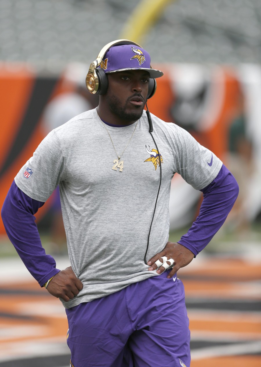 Panthers To Sign Captain Munnerlyn