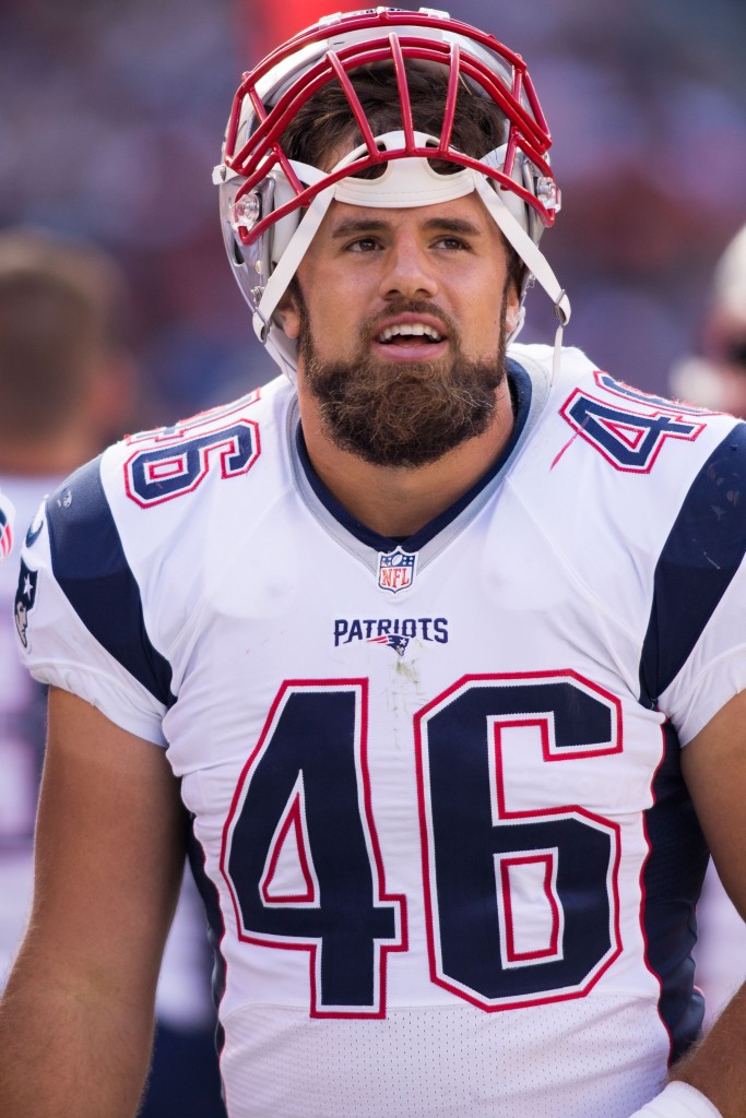 Patriots Re-Sign James Develin