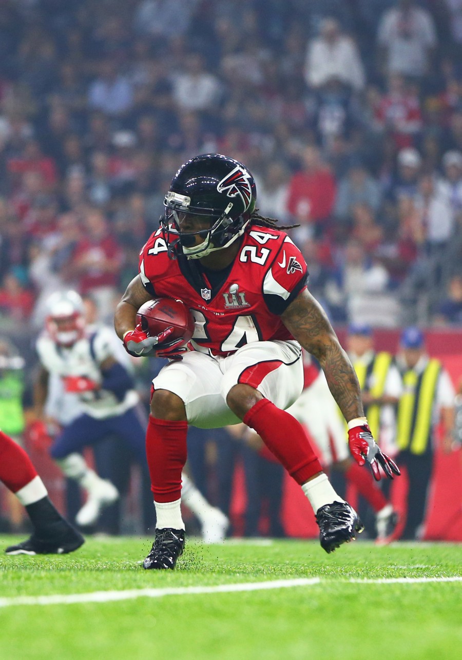 Falcons Extend RB Devonta Freeman