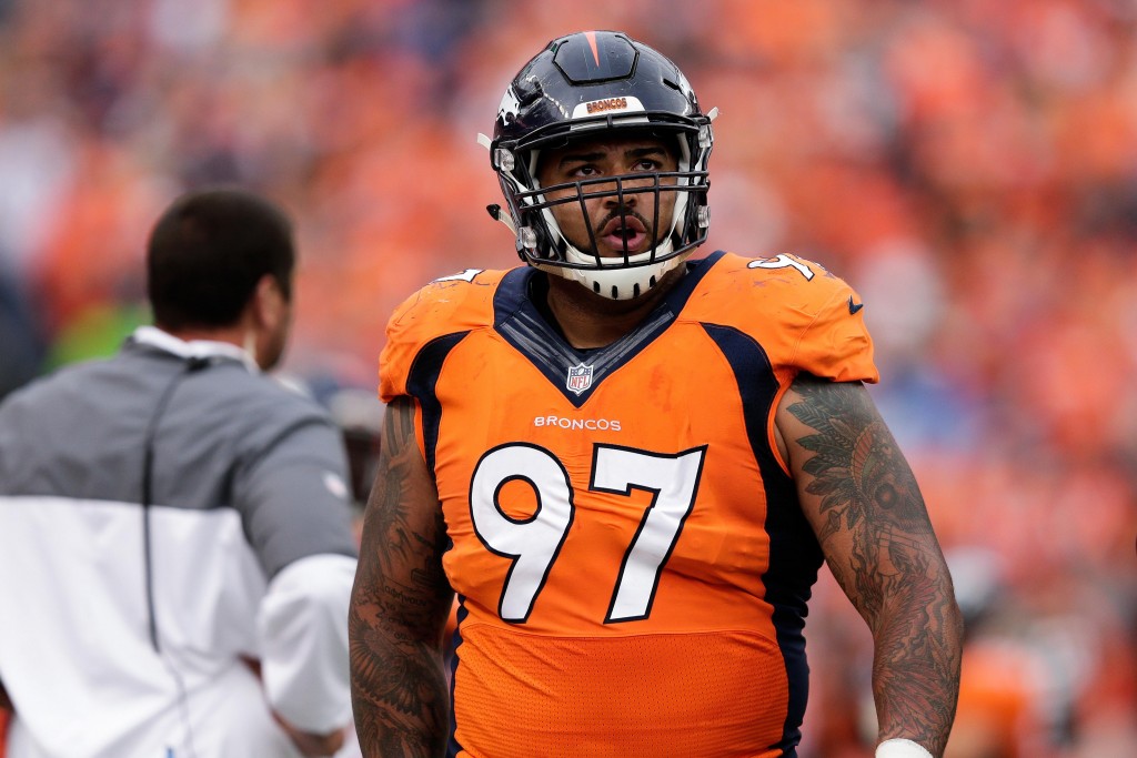 Broncos Re-Sign DL Billy Winn
