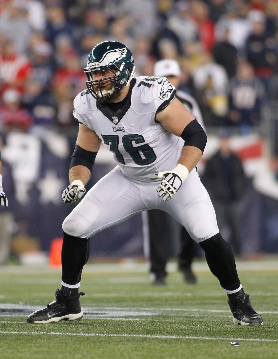 Eagles Trade G Allen Barbre To Broncos
