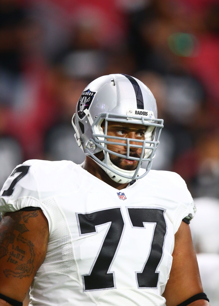 Ravens Sign OT Austin Howard