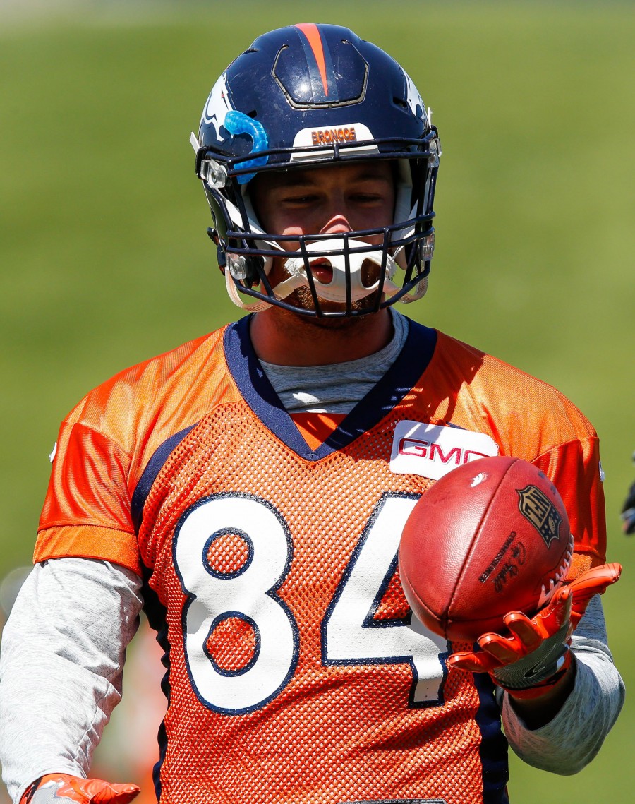 Broncos Sign LB Danny Mason