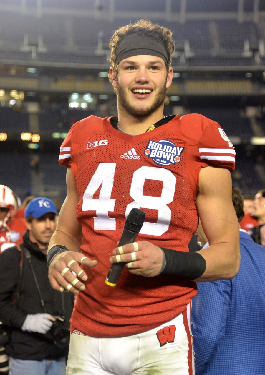 Wisconsin LB Jack Cichy Suffers ACL Tear