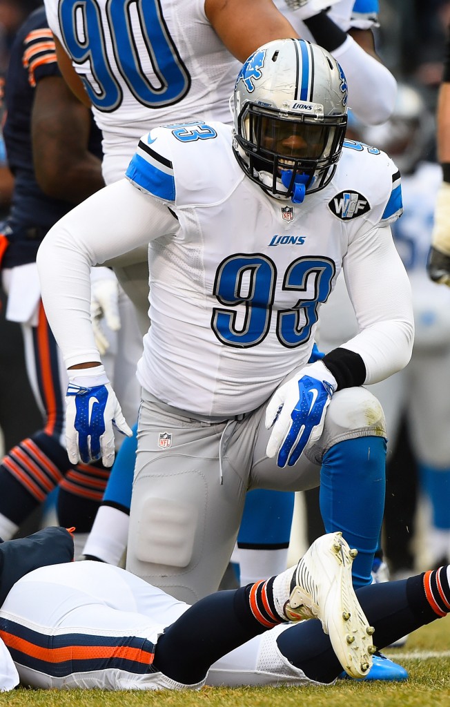 Lions Sign DE George Johnson
