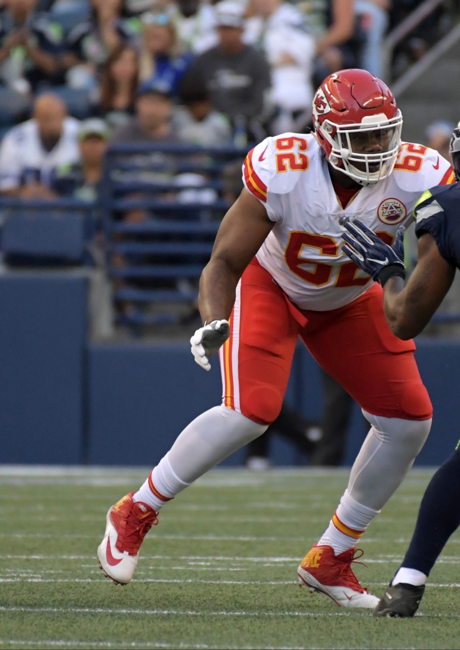 Seahawks Waive OL Isaiah Battle