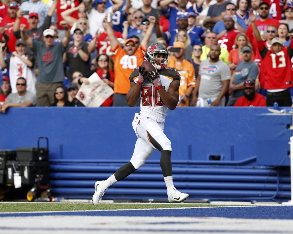 Buccaneers' O.J. Howard Suffers MCL Sprain