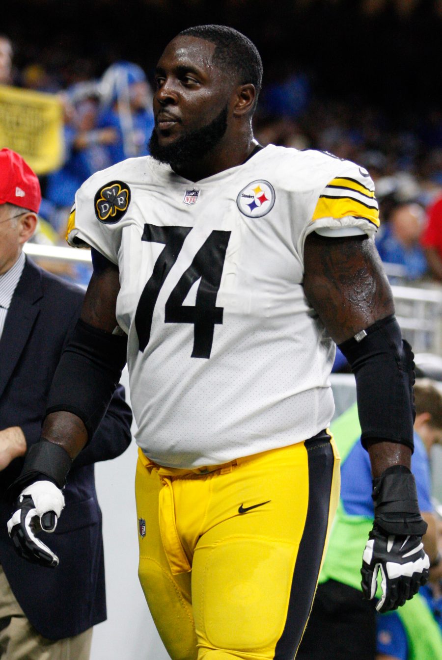 Browns To Sign OT Chris Hubbard