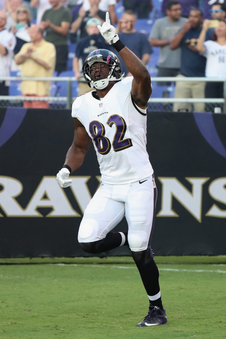 Saints Host TE Benjamin Watson