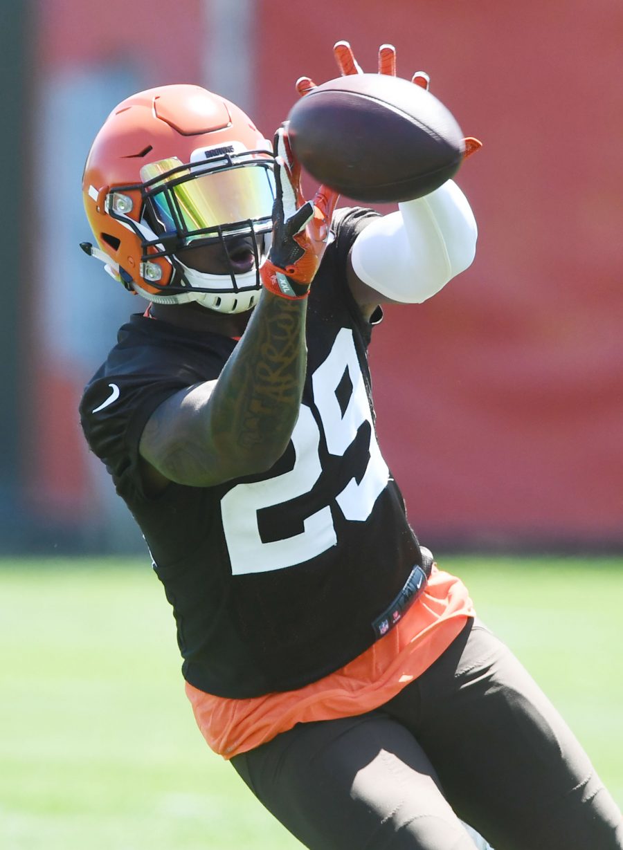 RB Duke Johnson Announces Retirement