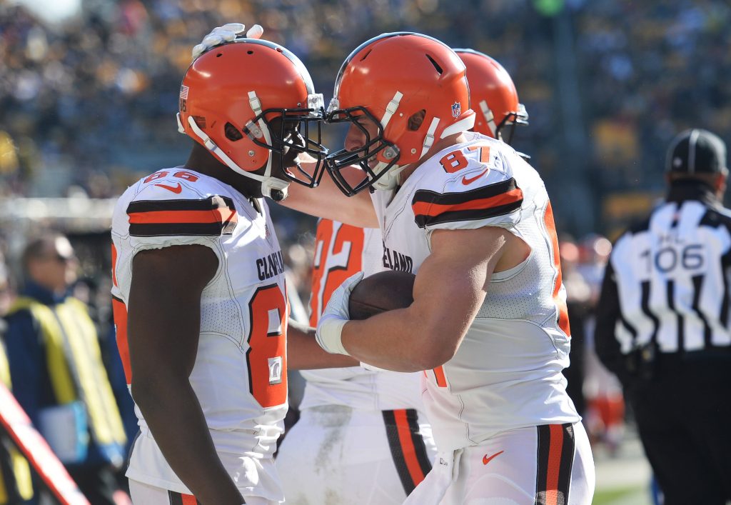 Panthers To Sign Seth DeValve