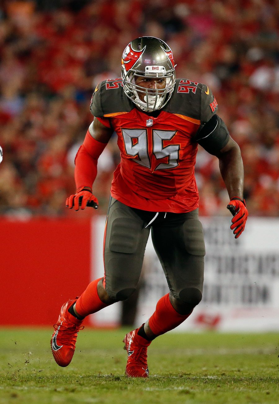 DE Ryan Russell Visiting Bills