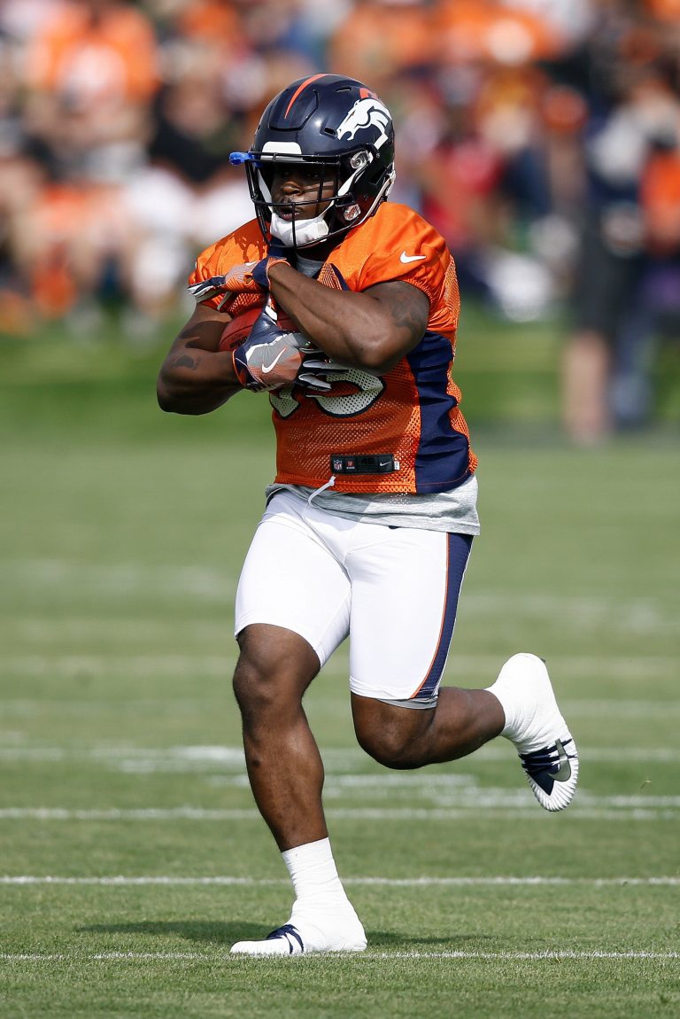 Teams Eyeing Broncos RB De'Angelo Henderson, OLB Jeff Holland