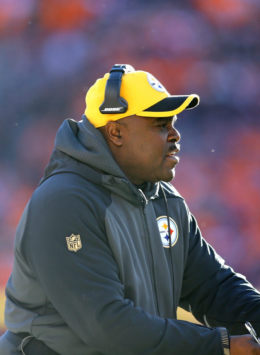 Steelers Not Bringing Back RB Coach James Saxon