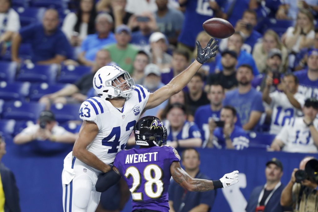 Colts Sign Ross Travis To Extension