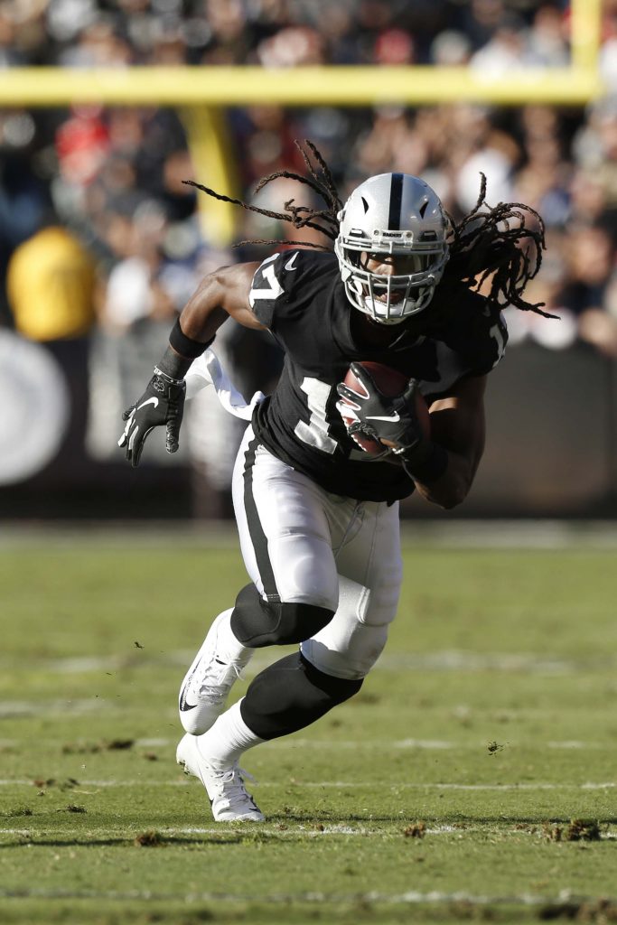 Raiders Re-Sign Dwayne Harris
