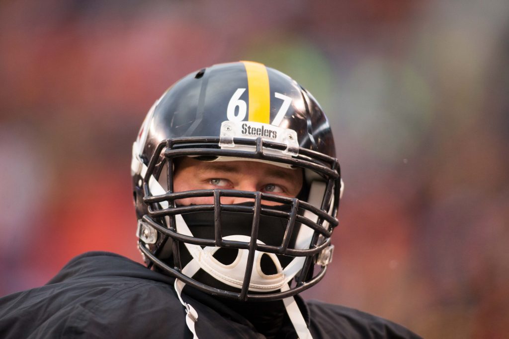 Seahawks Sign OL B.J. Finney