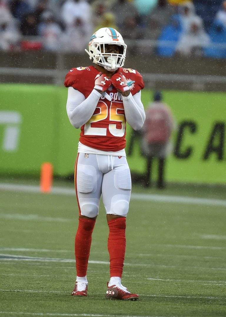 Dolphins, Xavien Howard Restructure Deal