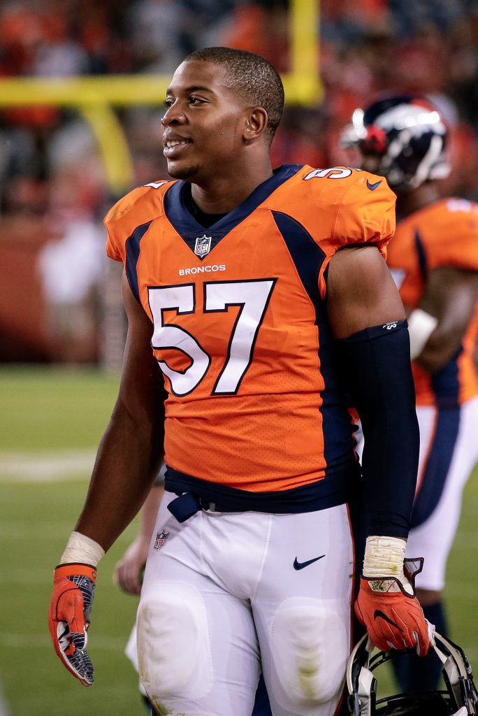 Texans Host DL DeMarcus Walker On Visit