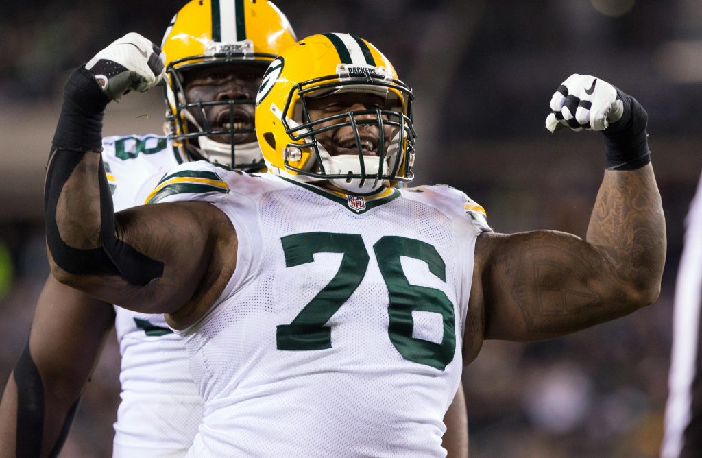 Bengals Sign DT Mike Daniels