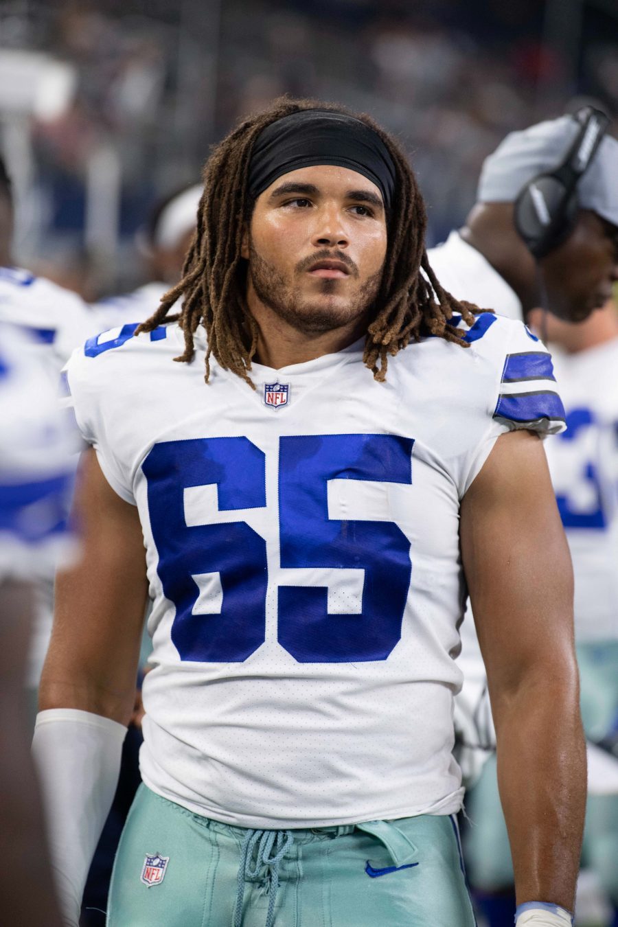 Falcons Promote DE Austin Larkin