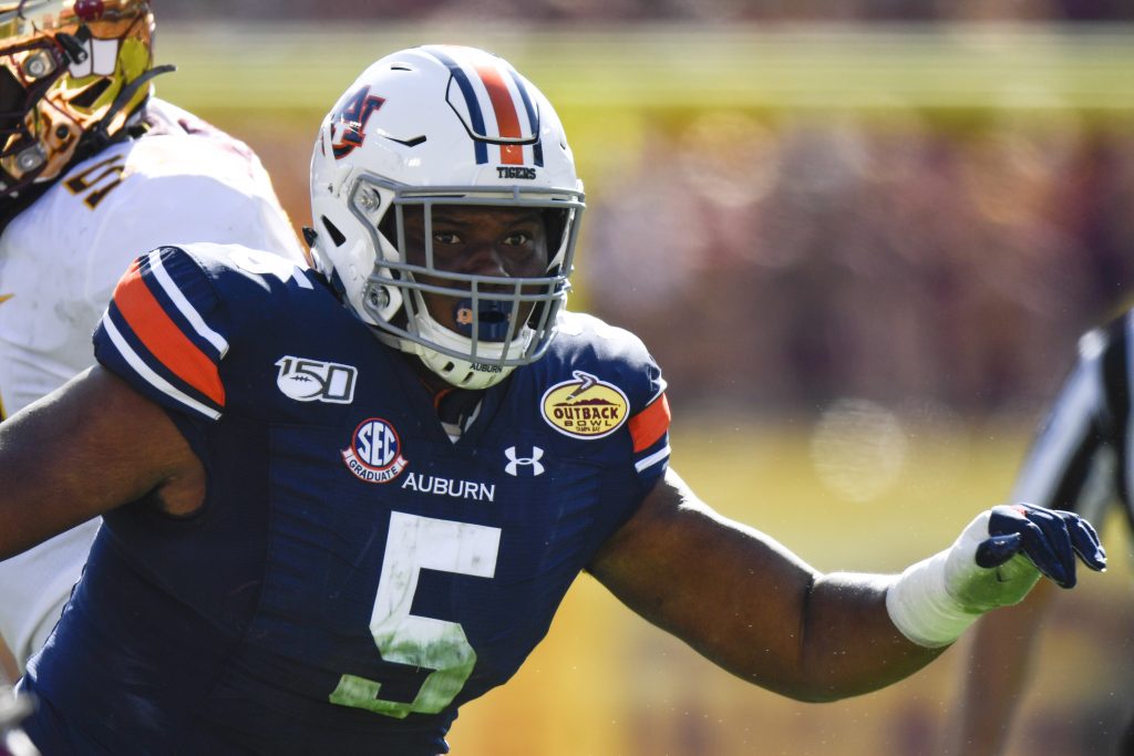 Panthers Sign No. 7 Overall Pick Derrick Brown